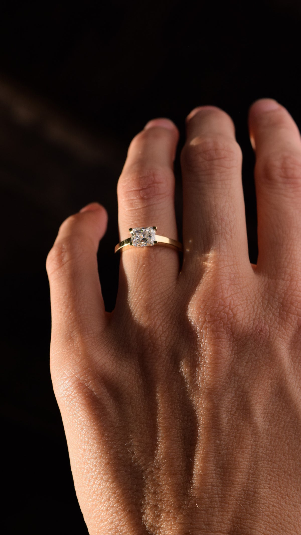 RADIANT DIAMOND V RING | Miško Jewellery